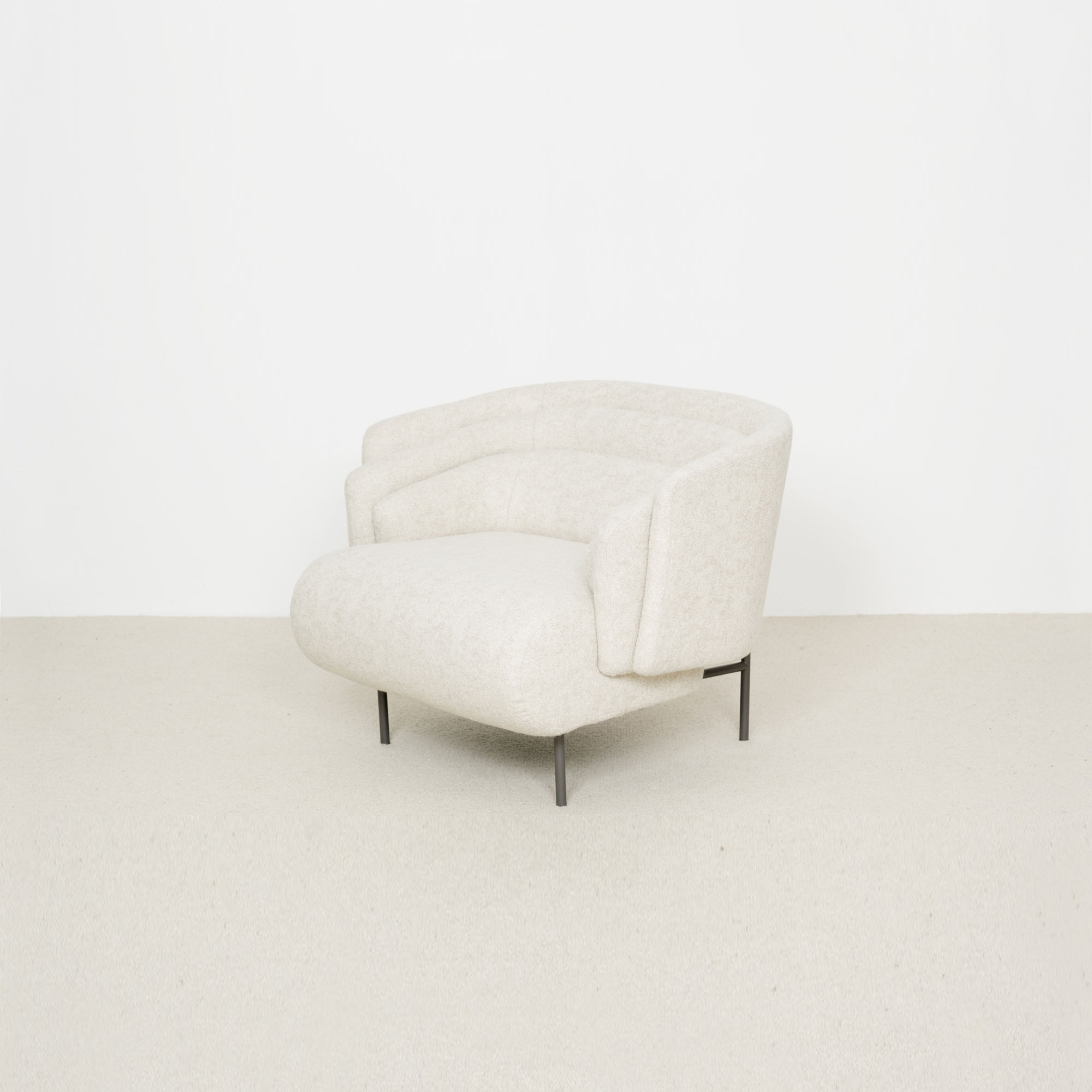 HUG ARMCHAIR - Ormond Editions