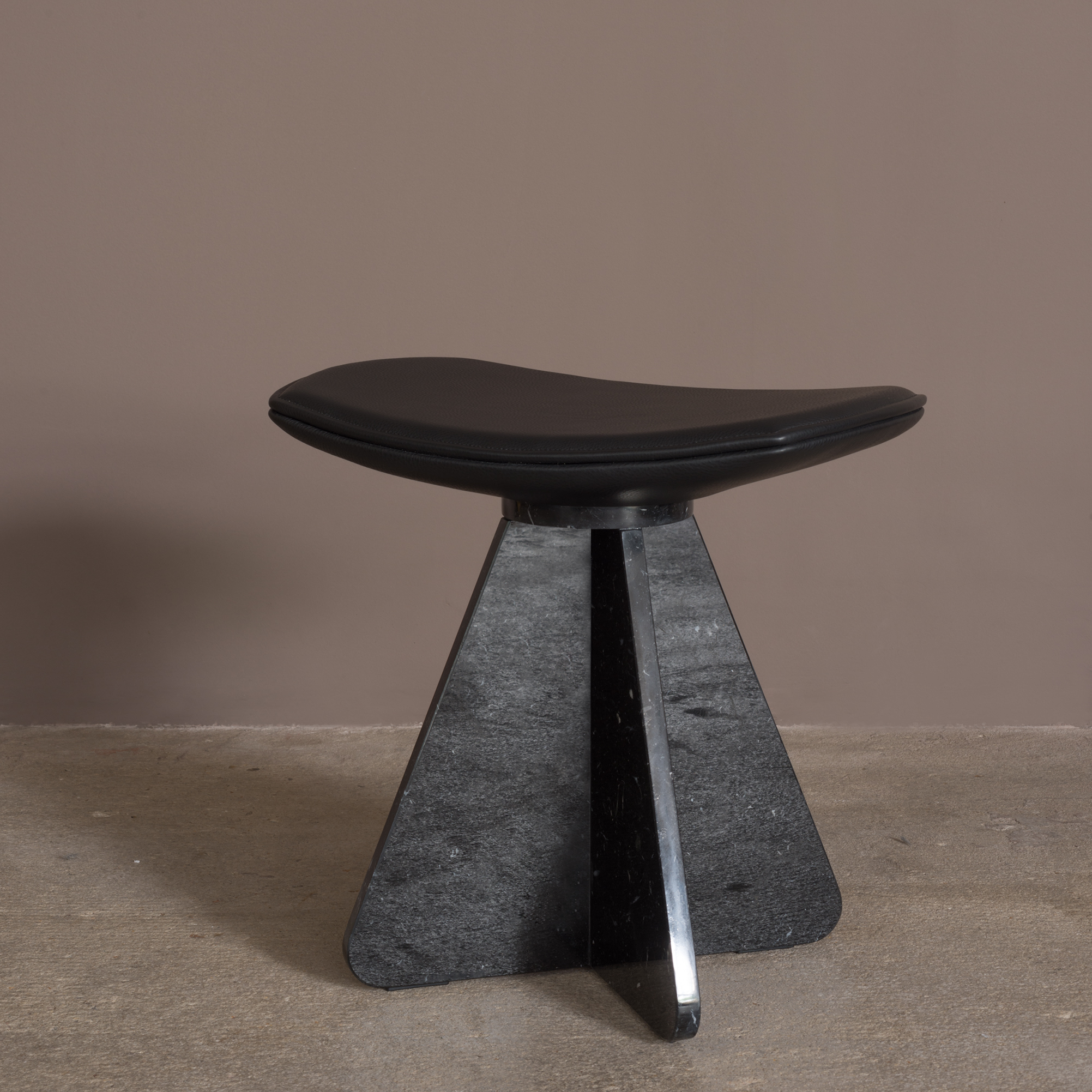 WAN STOOL - Ormond Editions