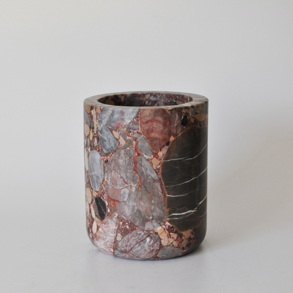 BUSK VASE - Ormond Editions