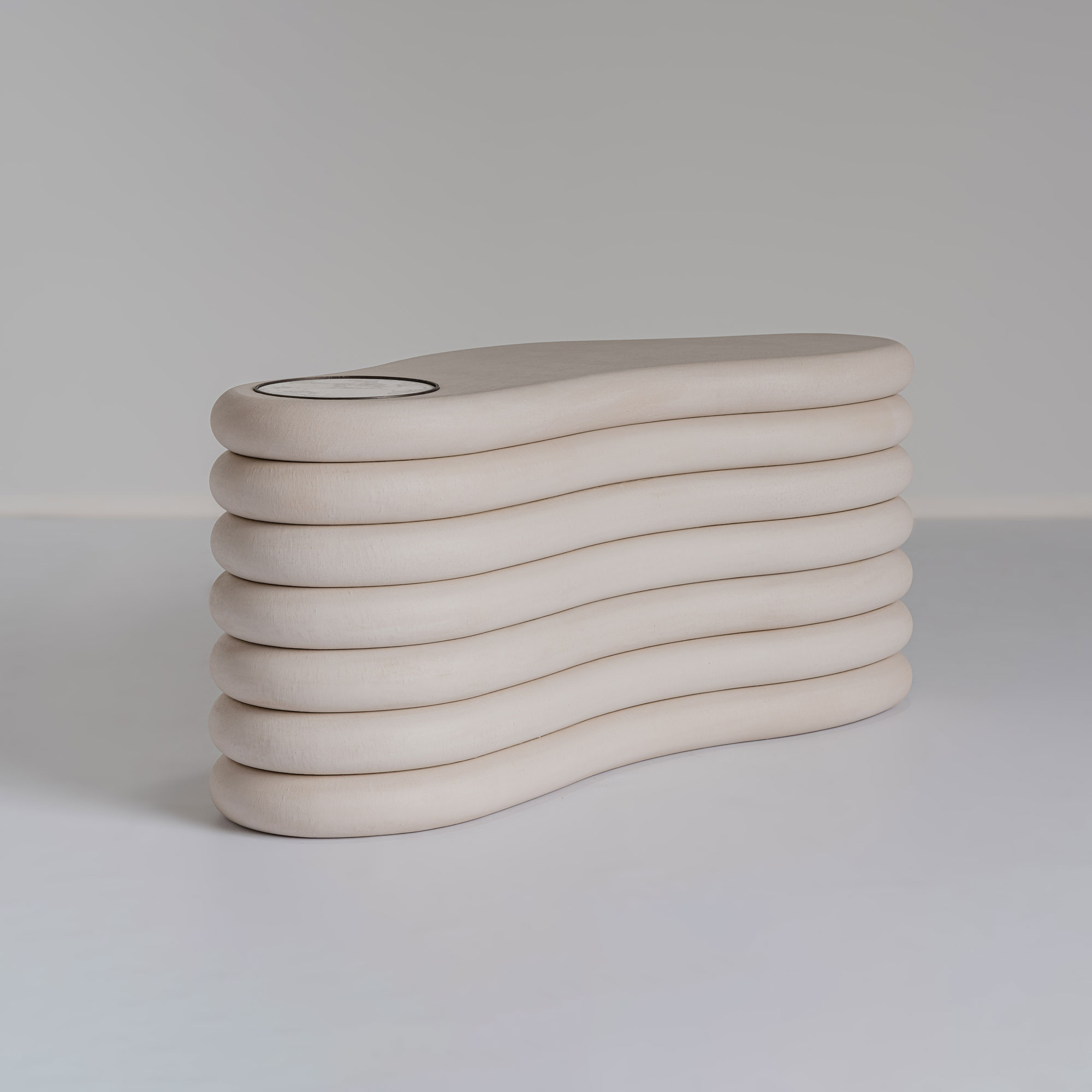 OUT OF LINE CONSOLE LAYERED - Ormond Editions