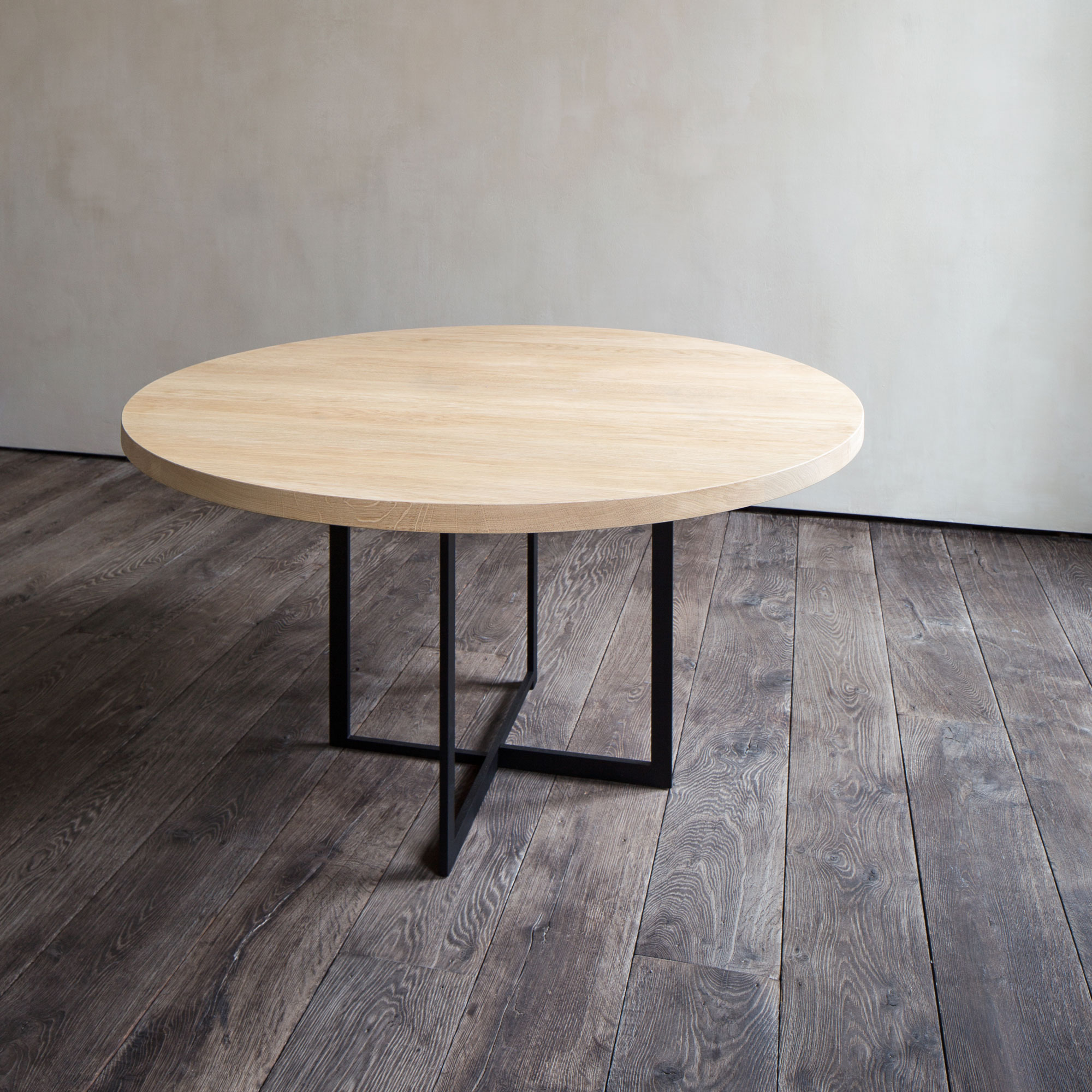 TABLE POINT FAMILY - Ormond Editions