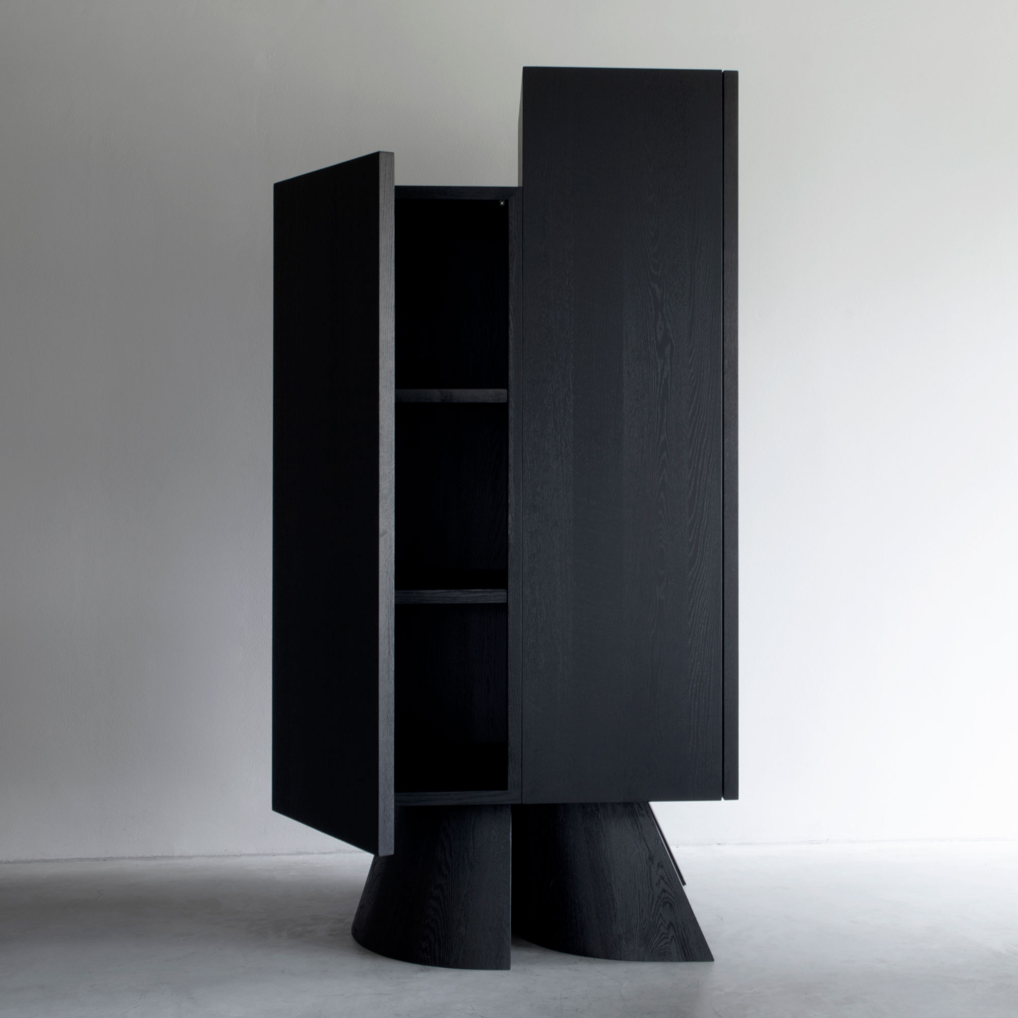 GOT CABINET - Ormond Editions