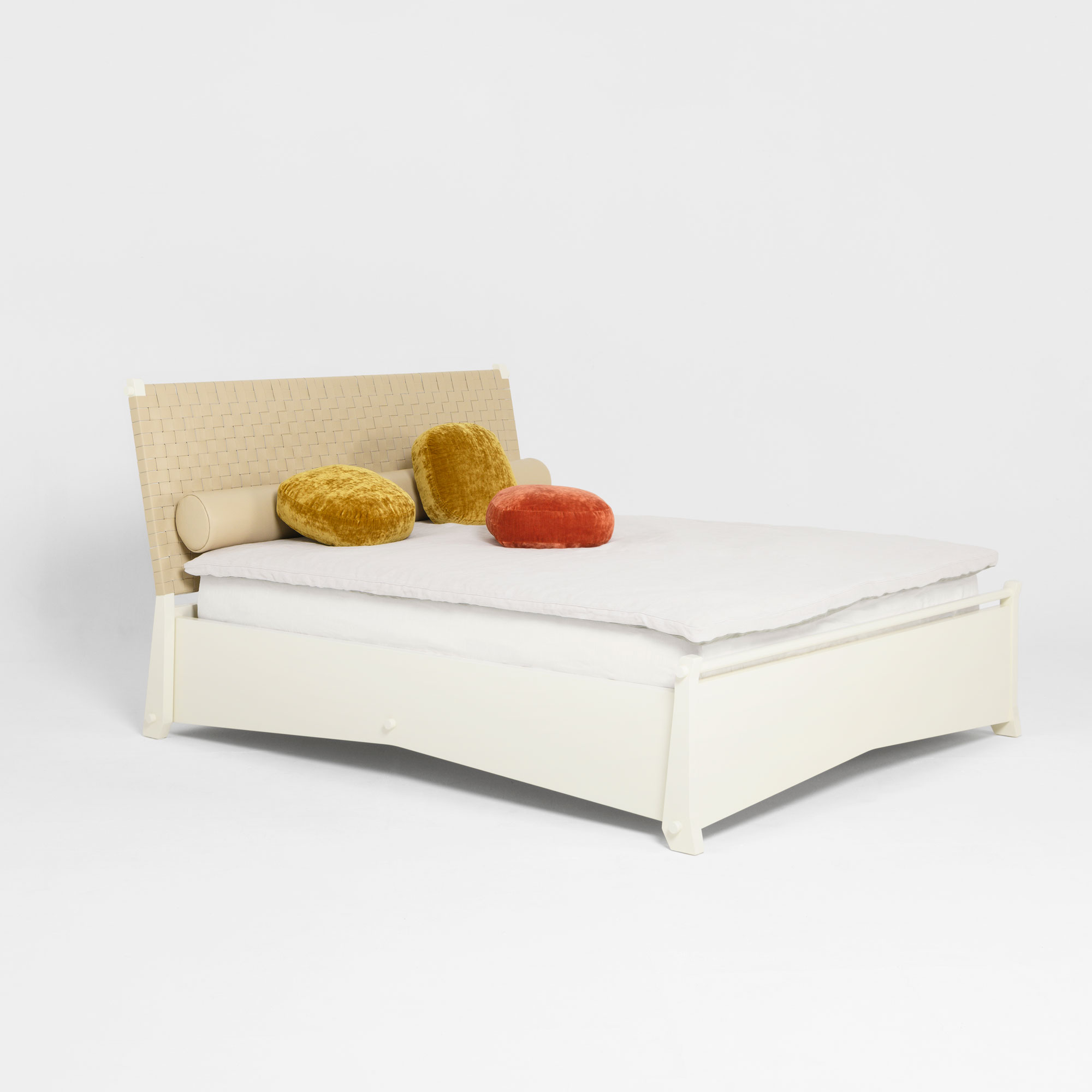 DEHLOS BED - Ormond Editions