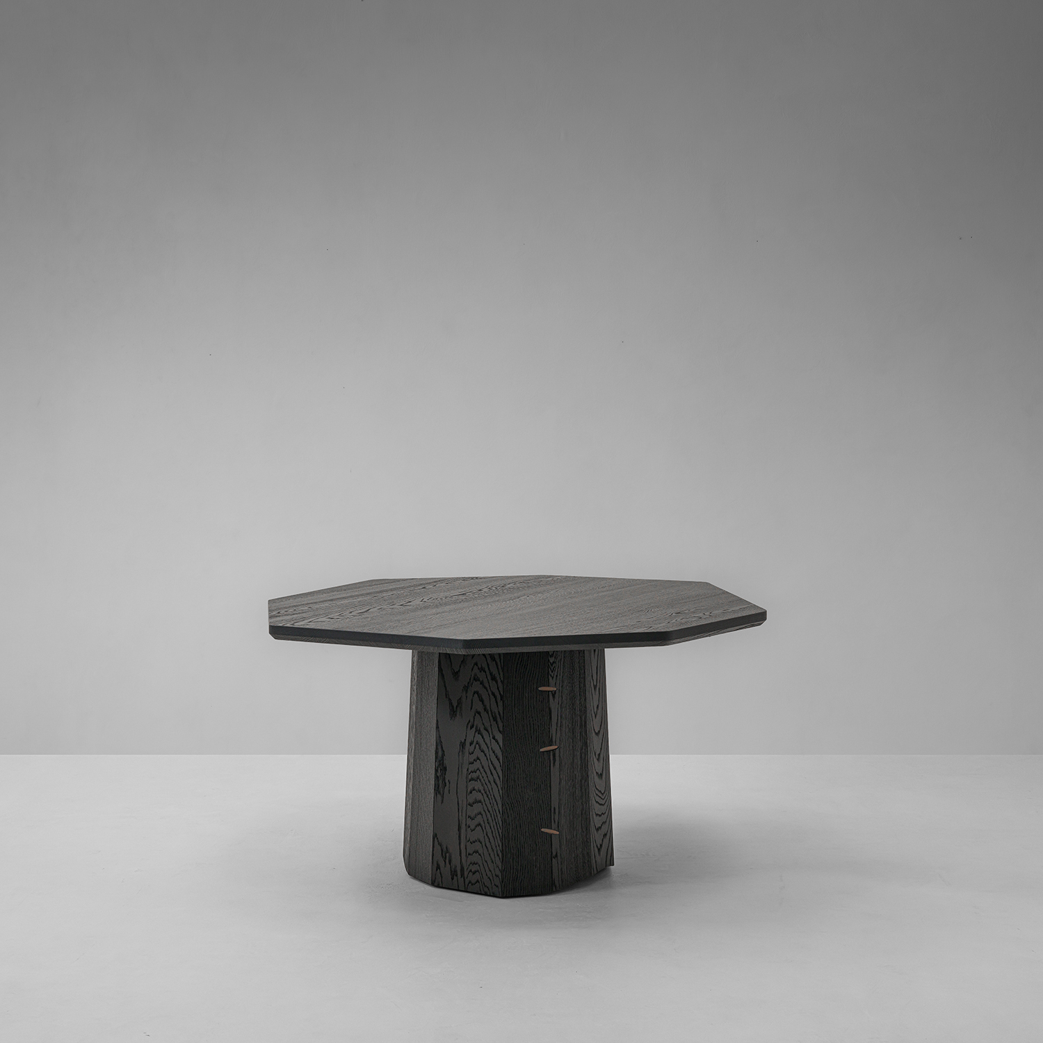 TABLE A MANGER CAIRN UNE - Ormond Editions